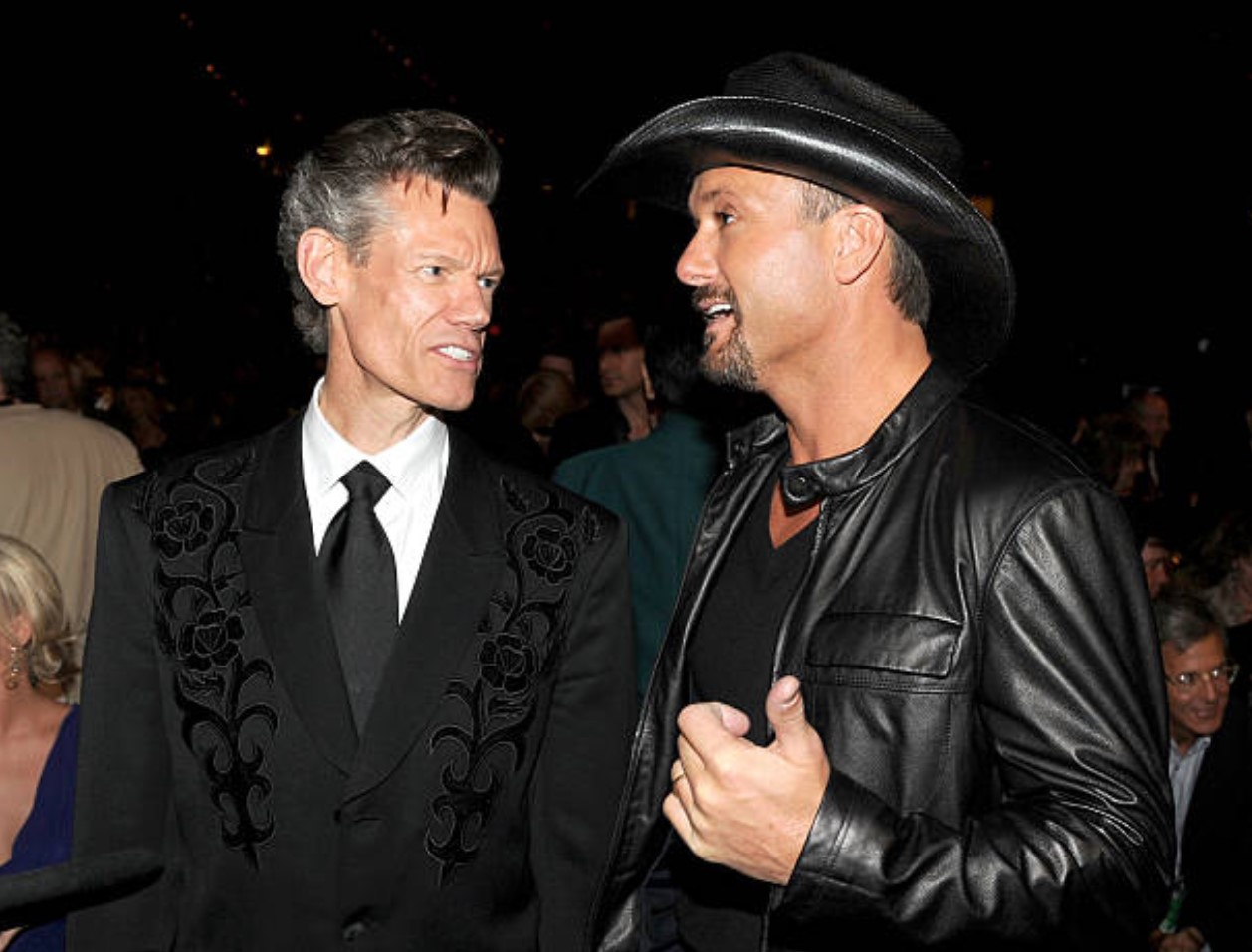 Randy Travis - Can't Hurt A Man (ft. Tim McGraw) - Melody Era