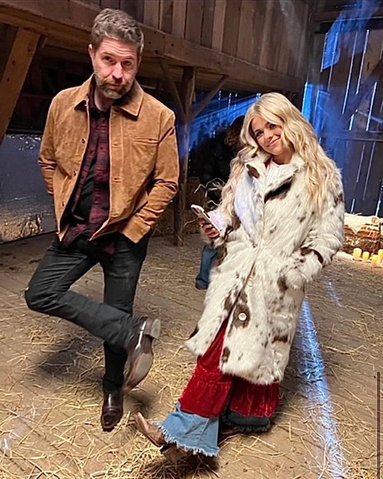 Anne Wilson - The Manger (with Josh Turner) - Melody Era