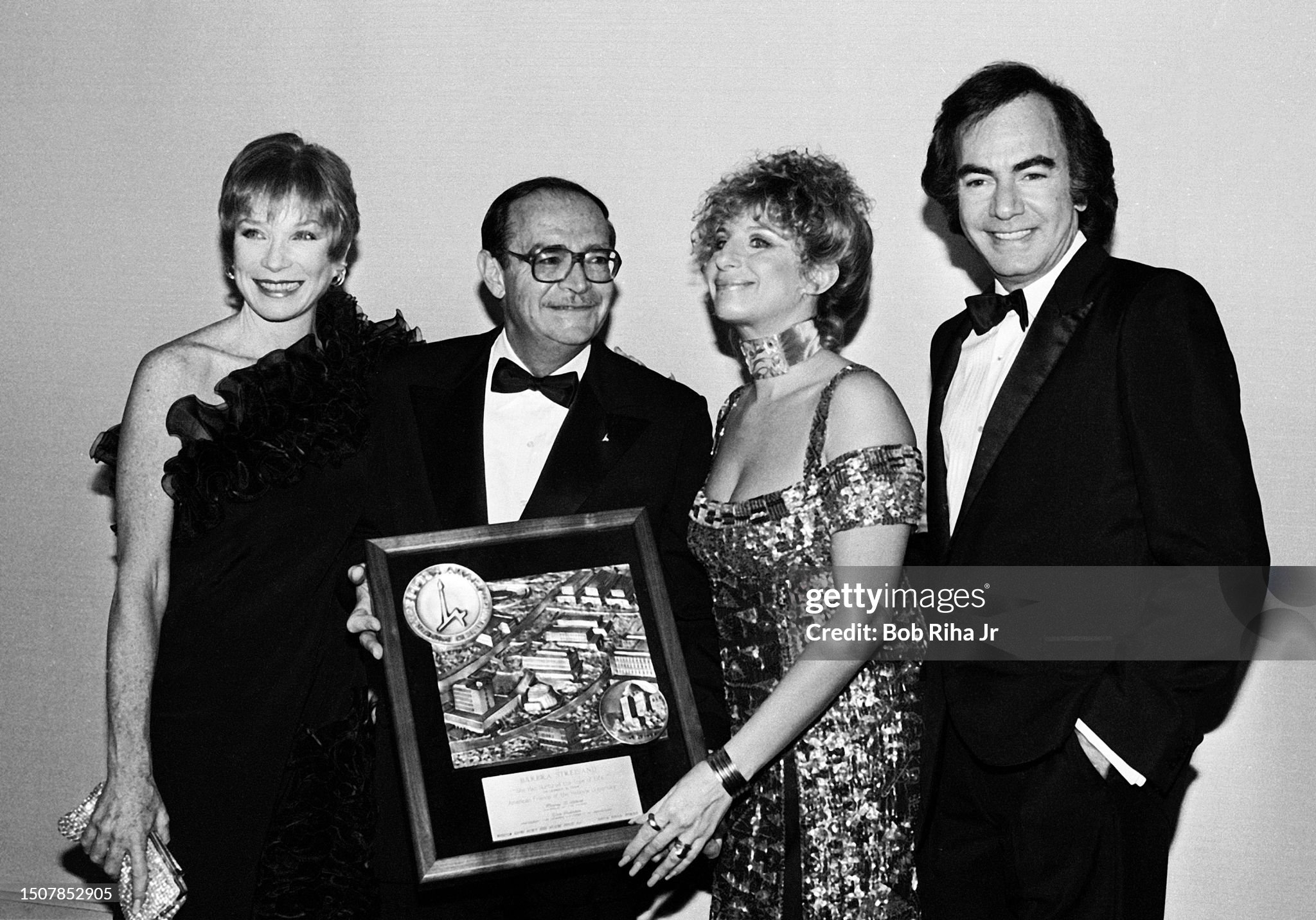 Neil Diamond’s Lady-Oh, the 1976 Beautiful Noise Album Track That ...